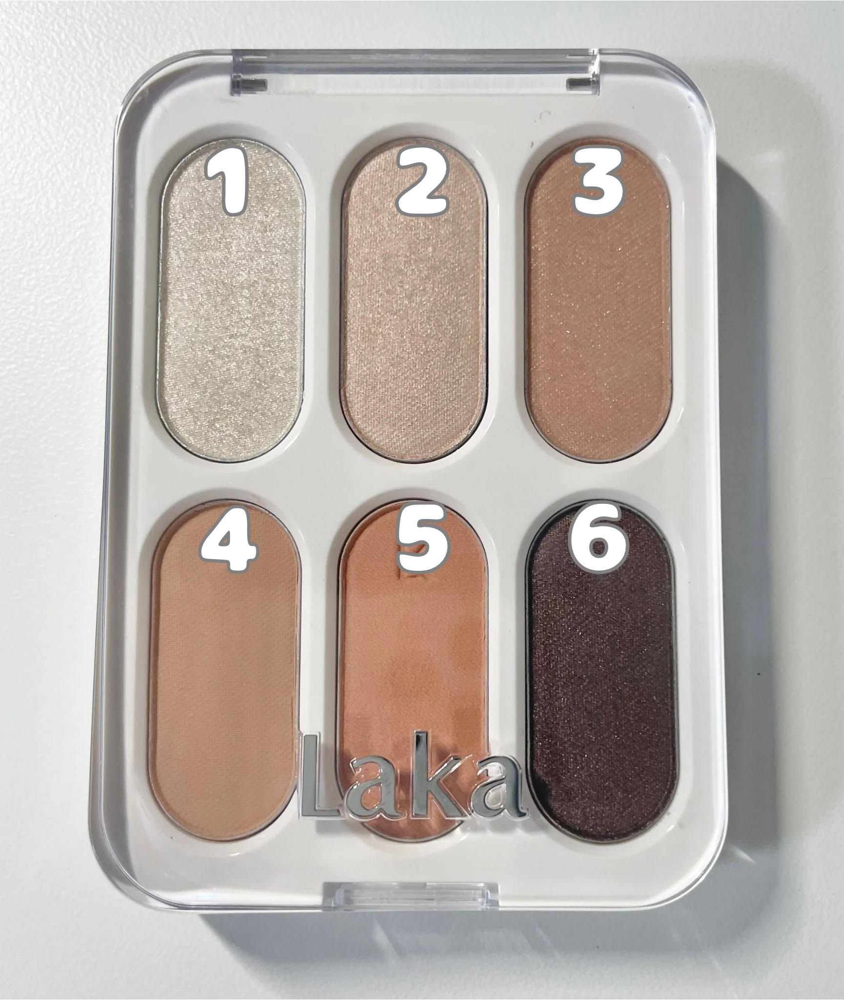 【Lakaの新色アイシャドウ】リップもついてきた｜イエベ春がタッチアップ | メイメイの美容ブログ